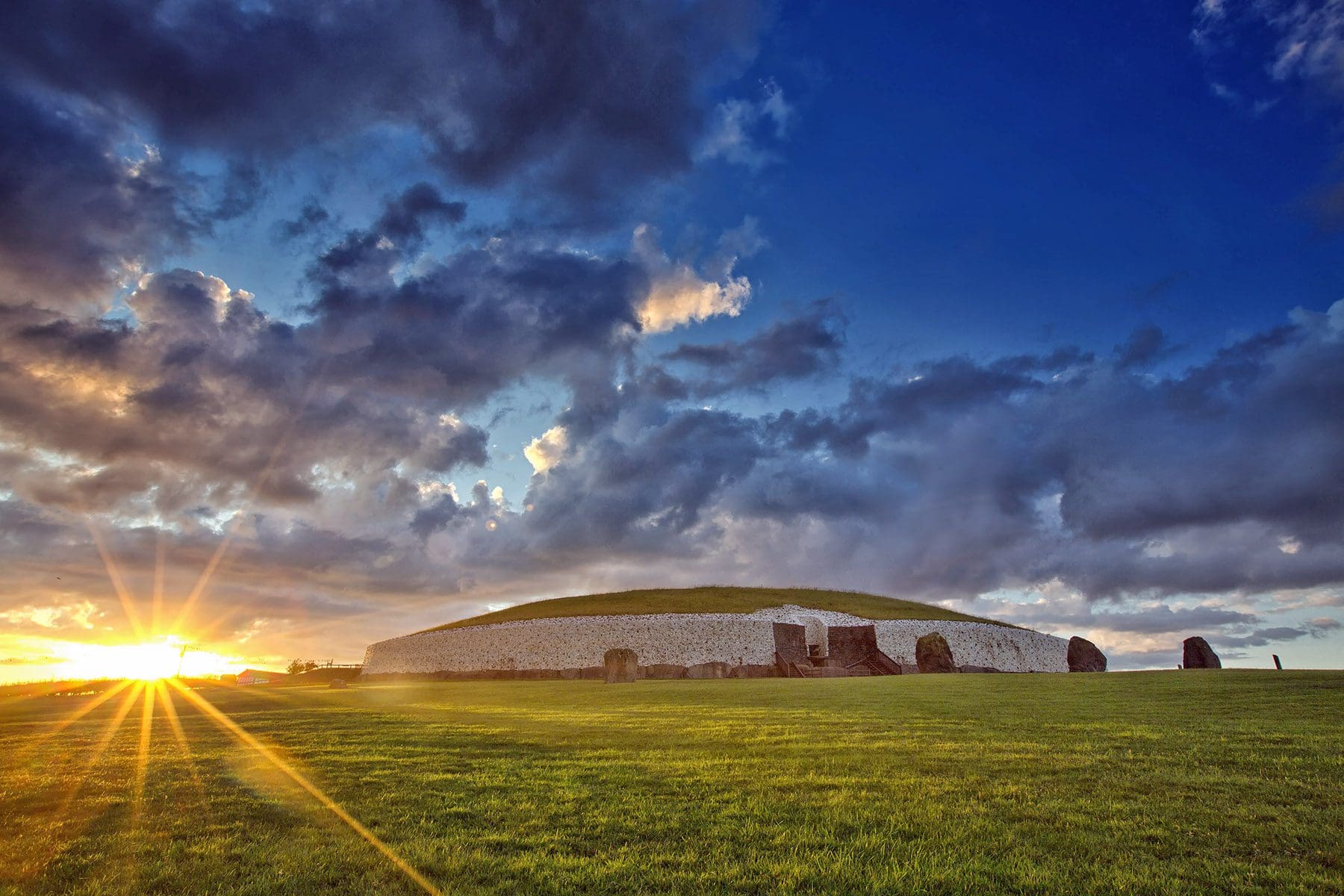 Boyne Valley, Brú na Boinne - Oomi
