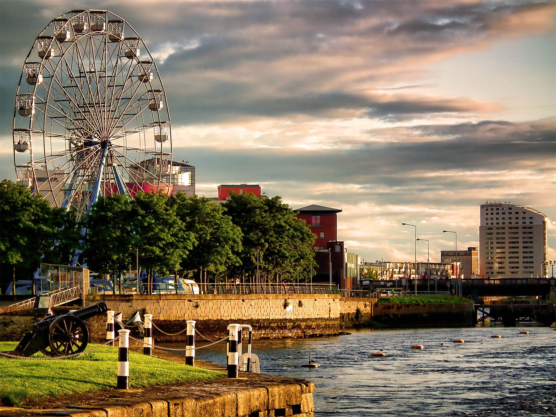 Limerick City - Oomi